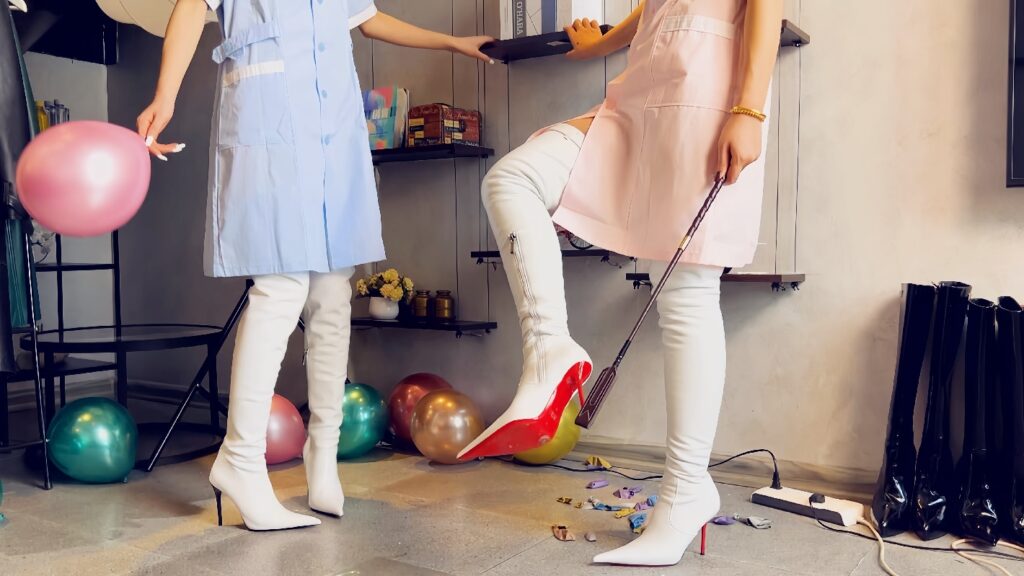 Stomping Balloons – Oriental Boots Lady – Oriental Boots Lady focuses on boot fashion | High ...